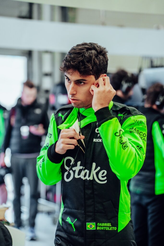 Gabriel Bortoleto completa primeiro dia de treinos na F1 e avalia ...