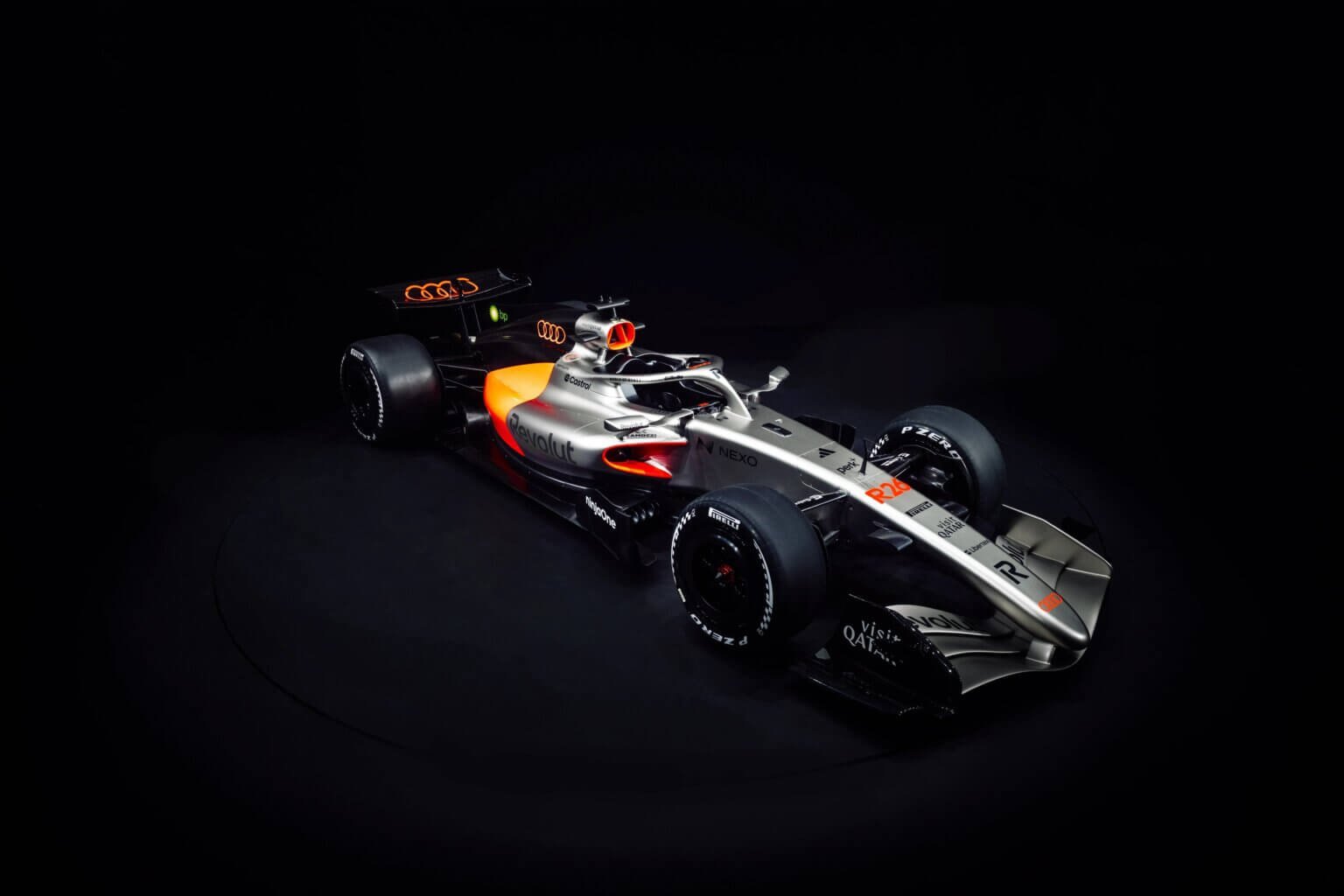 Audi apresenta o R26, carro de Gabriel Bortoleto para a temporada 2026 ...