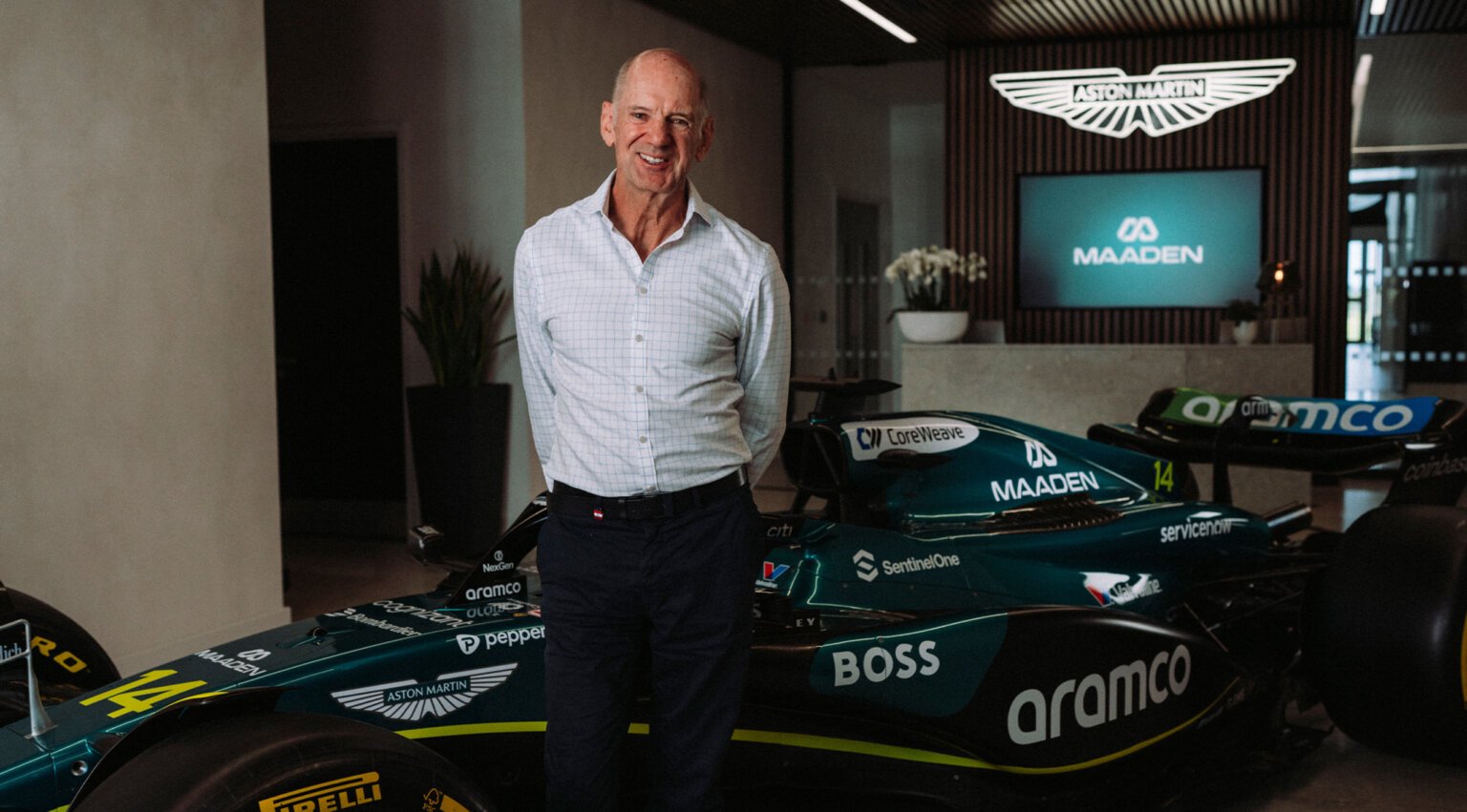 Adrian Newey detalha o projeto do AMR26 e revela os desafios da Aston ...